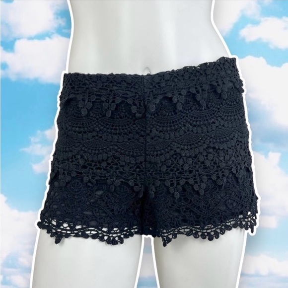 Tobi | Shorts | Tobi Scalloped Floral Lace Ruffle Tiered Shorts Black ...
